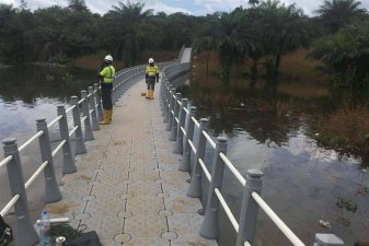 Pedestrian floating bridges | BOUZAKIS BROS MARINE