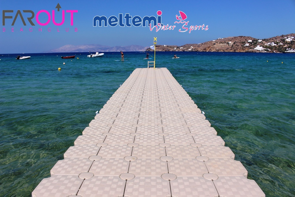 Πλωτή εξέδρα για Far Out Beach Club & Meltemi Watersports | BOUZAKIS ...